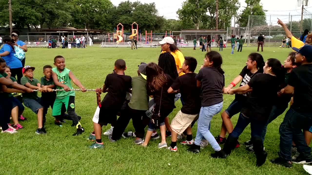 Watch epic Field Day tug-of-war, grades 3-5 | The Varnett Public Schools