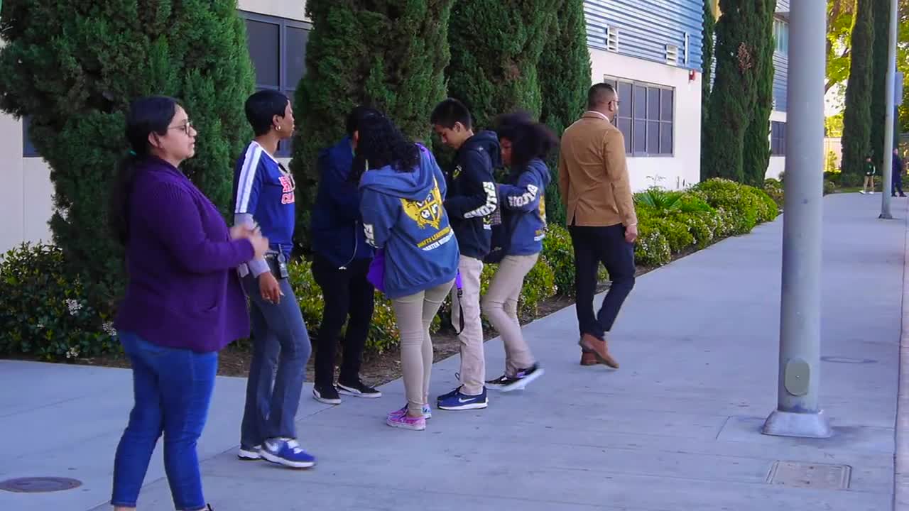 Morning Arrival | Watts Learning Center Charter Middle School